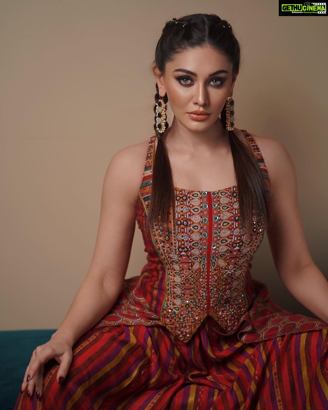 Shefali Jariwala Instagram – Fearlessly Authentic! #sassy #attitude 📸 ...