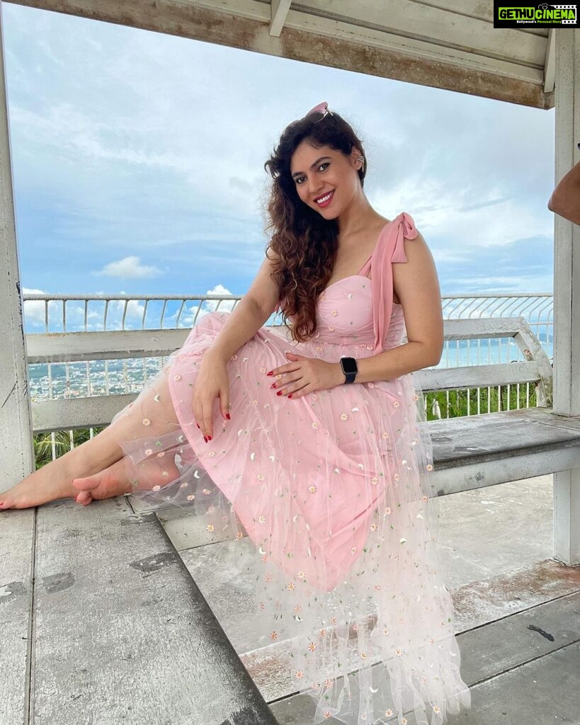 Actress Sherin HD Instagram Photos and Wallpapers November 2022 | Gethu ...