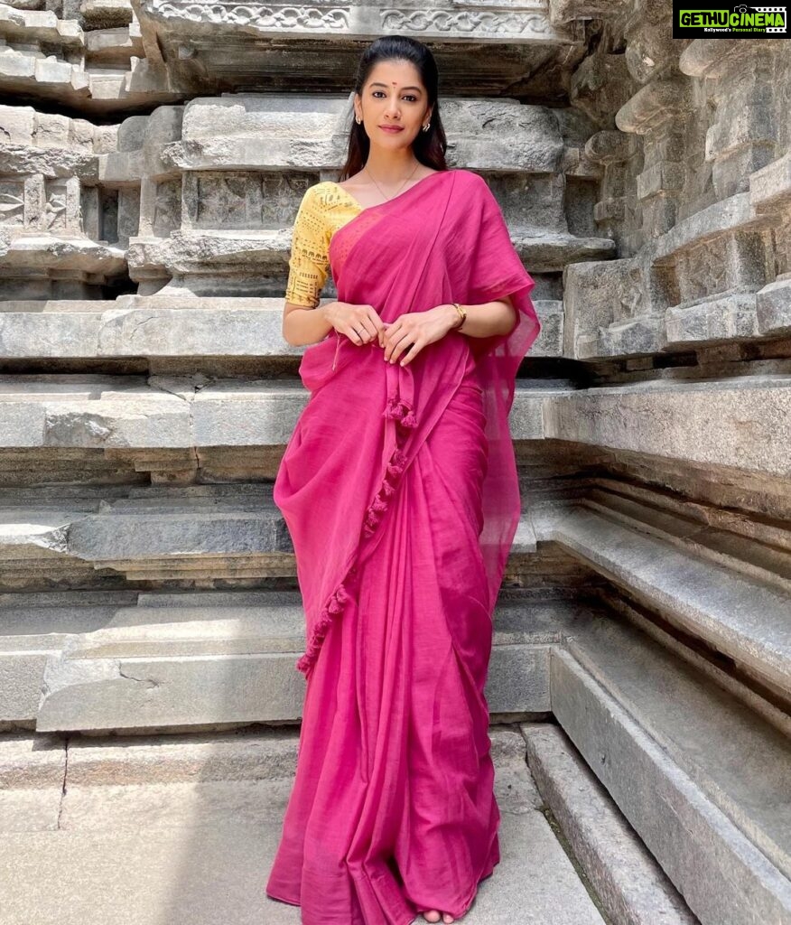 Actress Simran Sharma HD Photos and Wallpapers February 2022 - Gethu Cinema