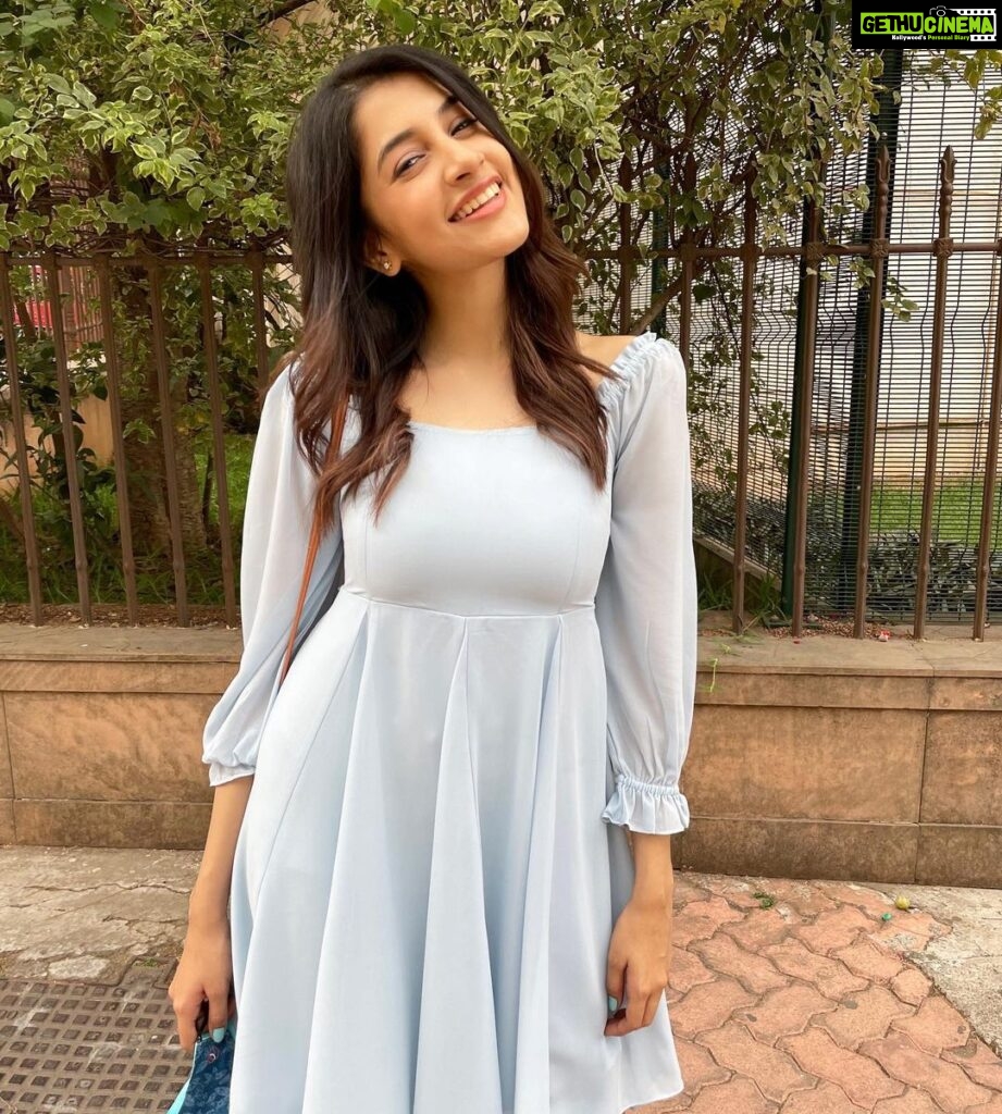 Actress Simran Sharma HD Photos and Wallpapers February 2022 - Gethu Cinema