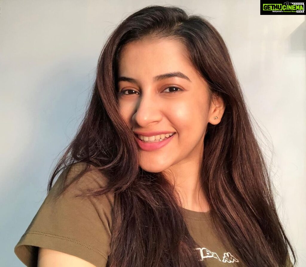 Actress Simran Sharma HD Photos and Wallpapers December 2022 - Gethu Cinema