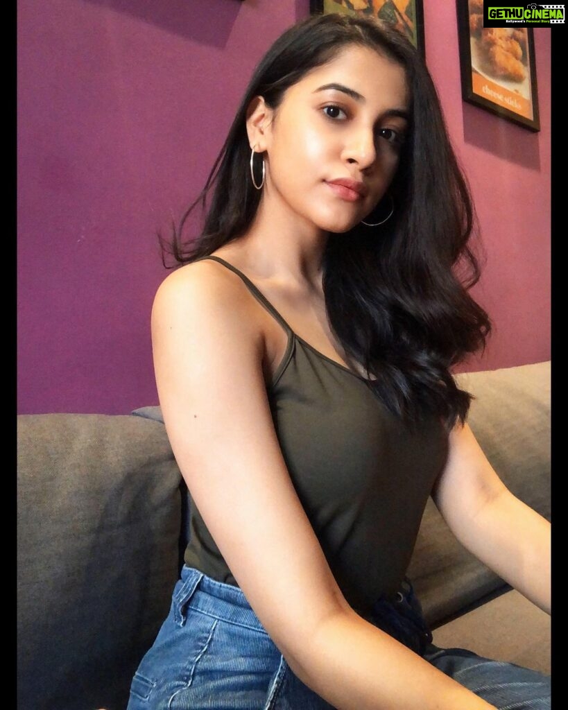Actress Simran Sharma HD Instagram Photos and Wallpapers April 2020 | Gethu Cinema