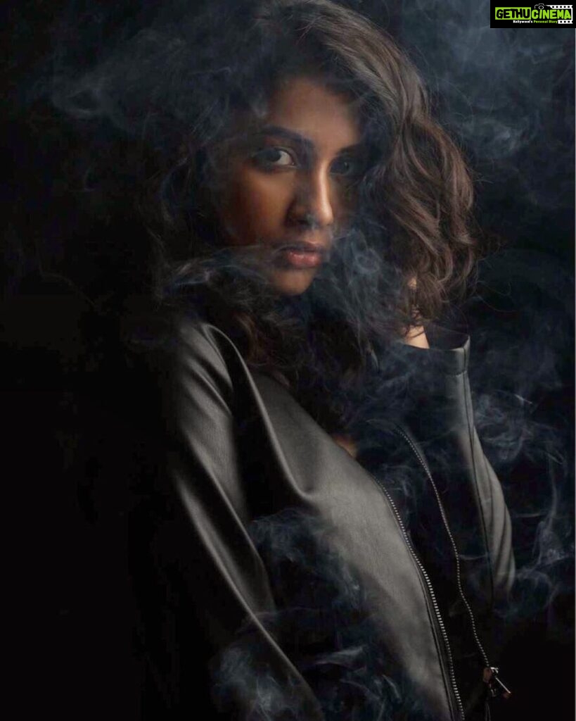 Actress Simran Sharma HD Photos and Wallpapers December 2022 - Gethu Cinema