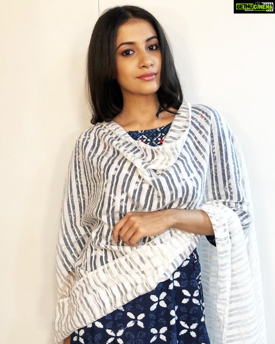 Simran Sharma Instagram – listen to your heart, it knows💙 | Gethu Cinema