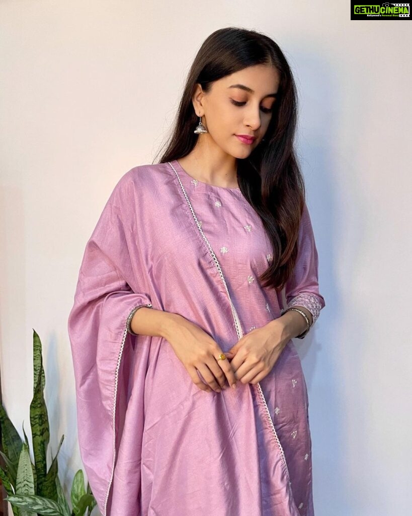 Actress Simran Sharma HD Photos and Wallpapers December 2022 - Gethu Cinema