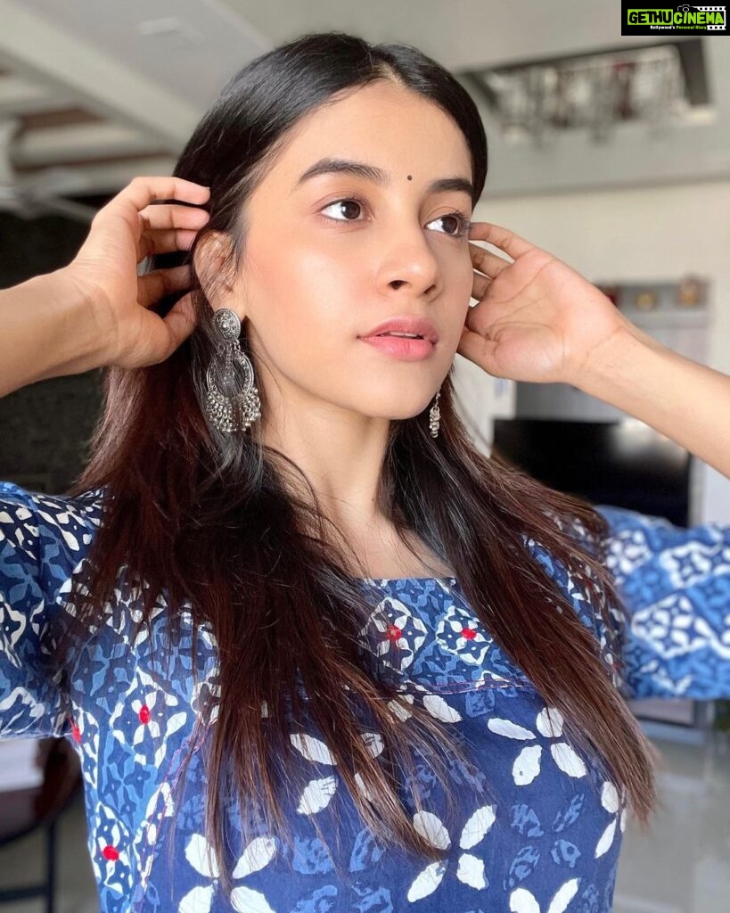 Simran Sharma Instagram - love is in the details, the little things - Gethu Cinema