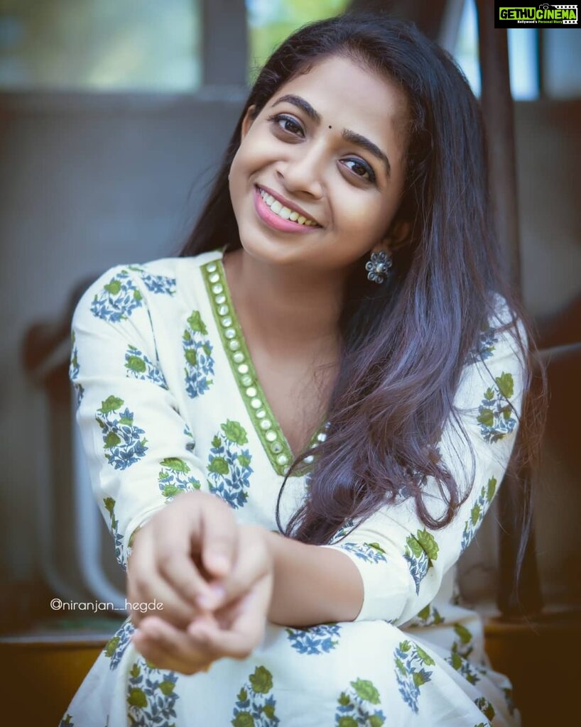 Actress Sneha Babu HD Photos and Wallpapers December 2020 - Gethu Cinema