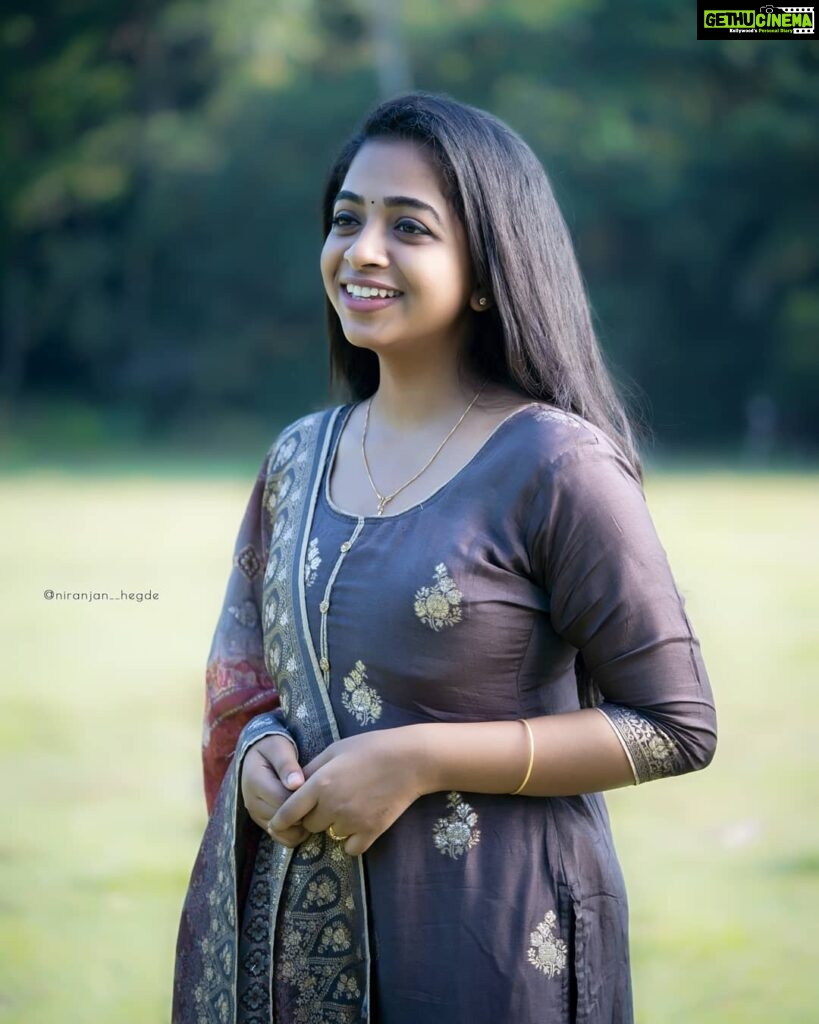 Actress Sneha Babu HD Photos and Wallpapers December 2020 - Gethu Cinema