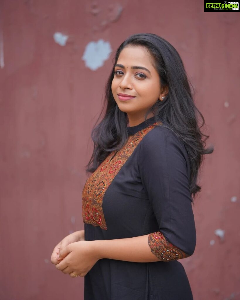 Actress Sneha Babu HD Photos and Wallpapers July 2022 | Gethu Cinema