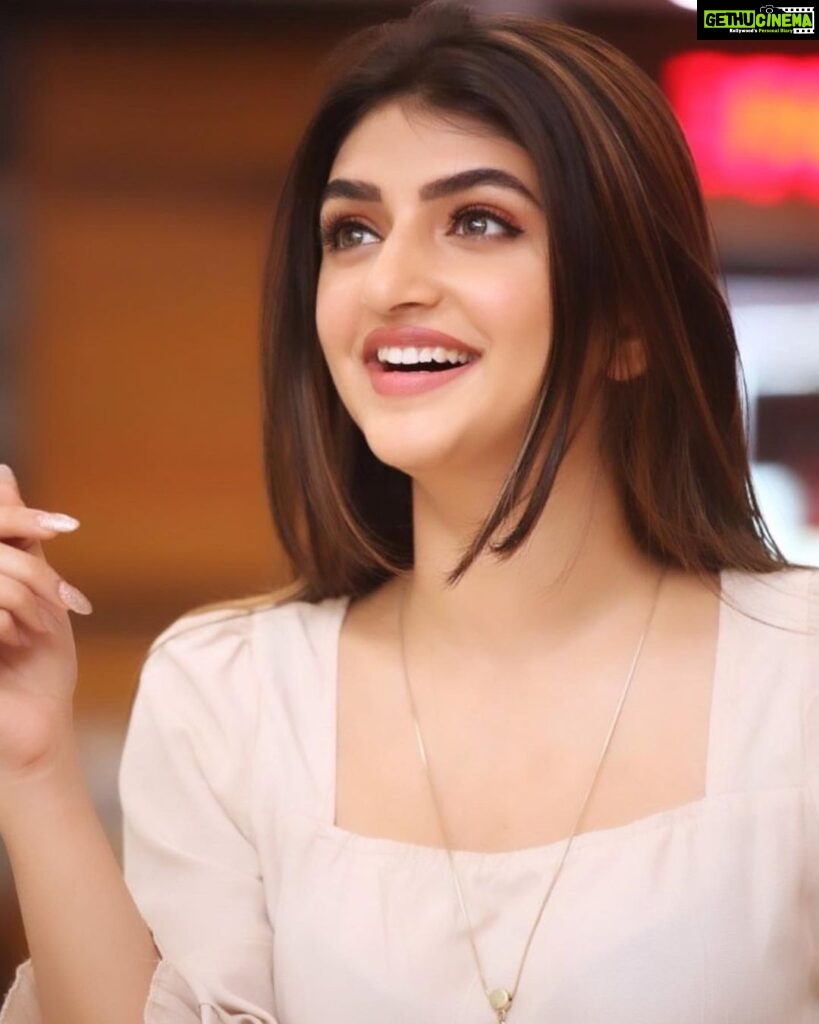 Actress Sreeleela HD Instagram Photos and Wallpapers October 2021 ...