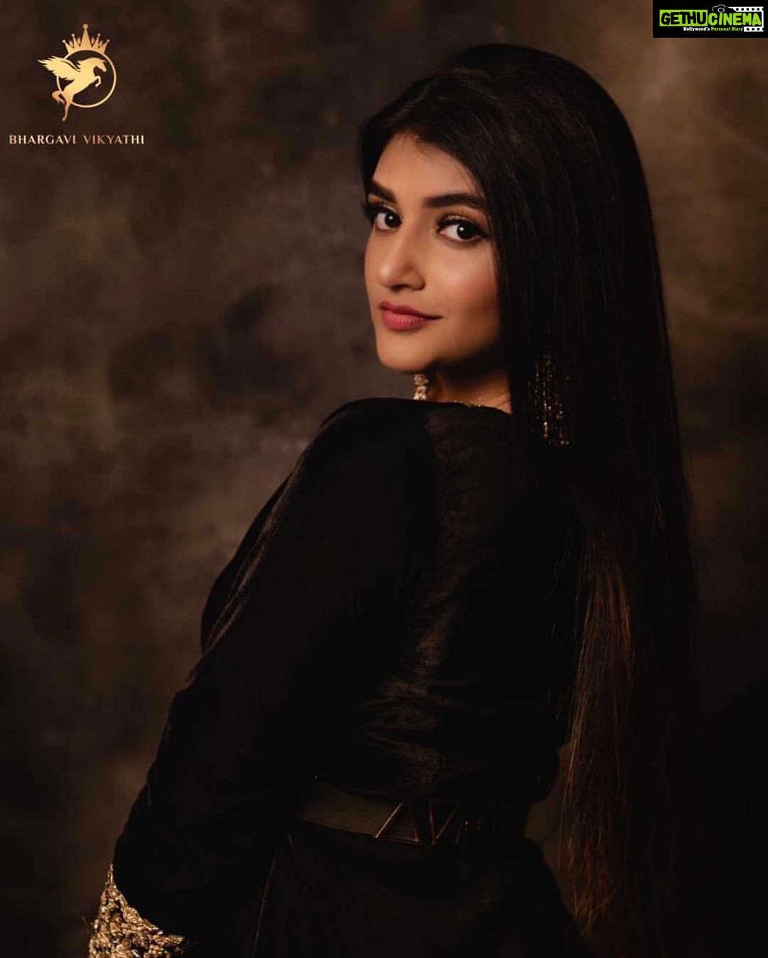 Actress Sreeleela HD Photos and Wallpapers November 2020 | Gethu Cinema