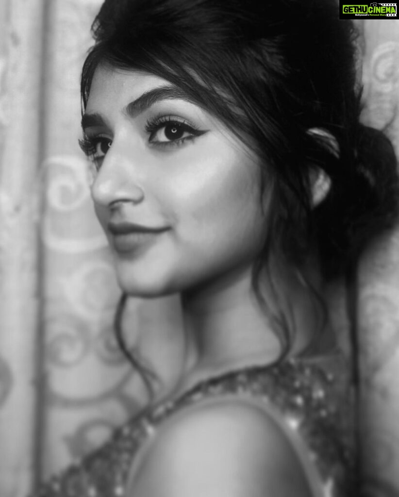 Actress Sreeleela HD Instagram Photos and Wallpapers August 2019 ...