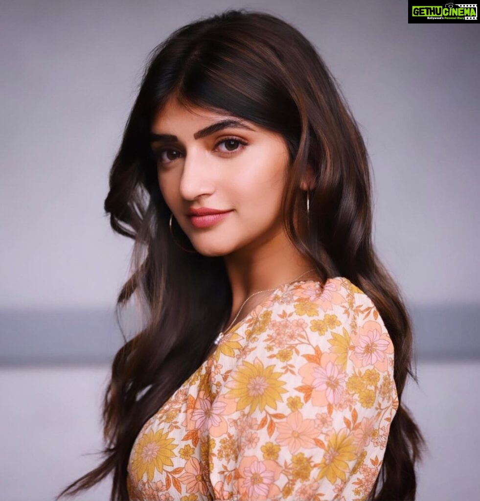 Actress Sreeleela HD Instagram Photos and Wallpapers April 2022 | Gethu ...