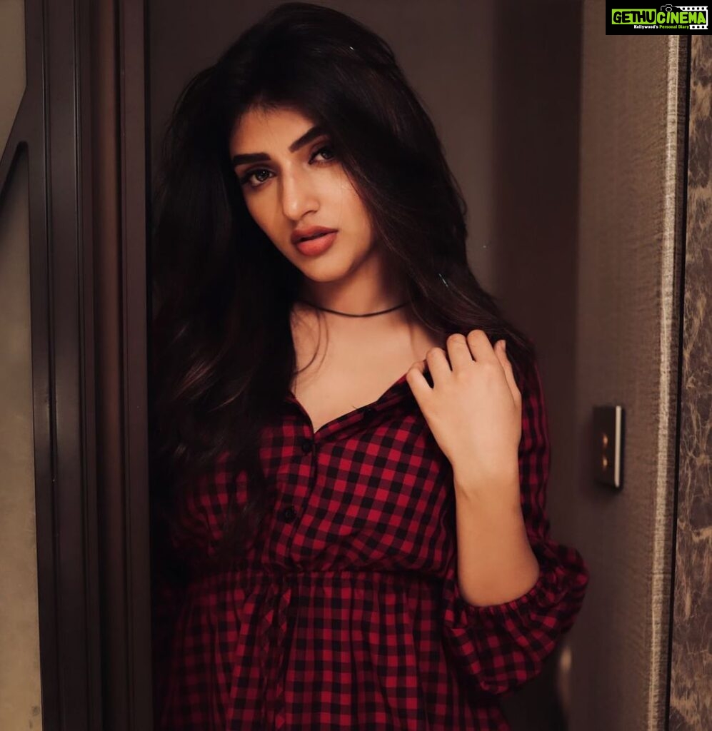 Actress Sreeleela HD Photos and Wallpapers April 2022 | Gethu Cinema