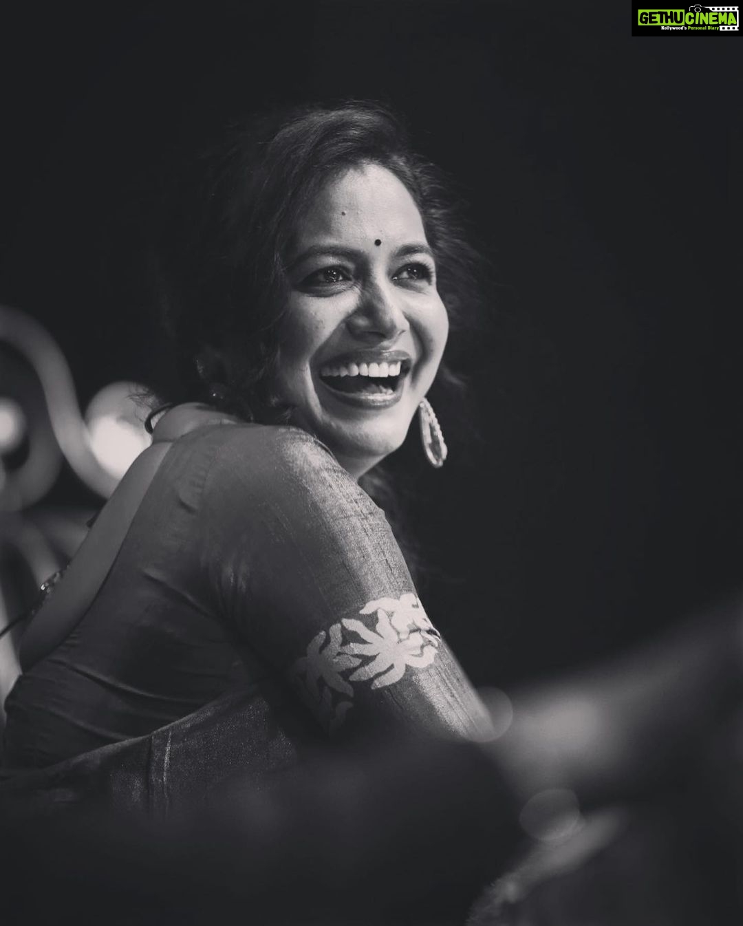 Singer Sunitha Upadrashta HD Photos and Wallpapers December 2022 ...