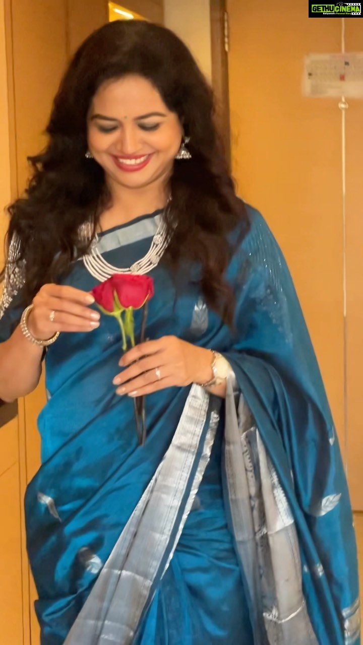 Singer Sunitha Upadrashta HD Instagram Photos and Wallpapers December 2022 | Gethu Cinema