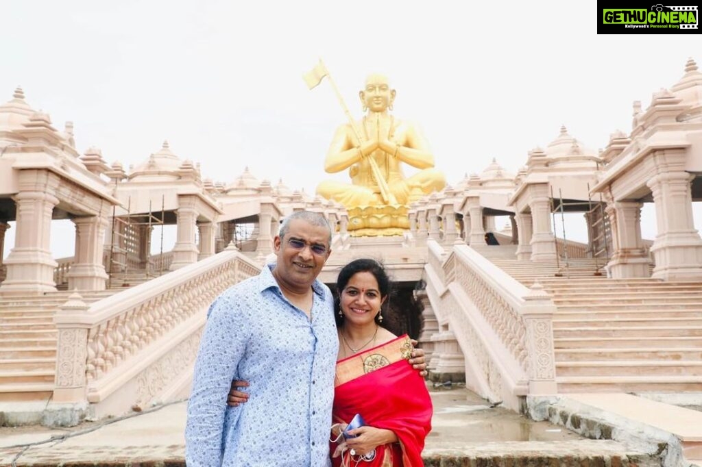 Singer Sunitha Upadrashta HD Instagram Photos and Wallpapers August ...