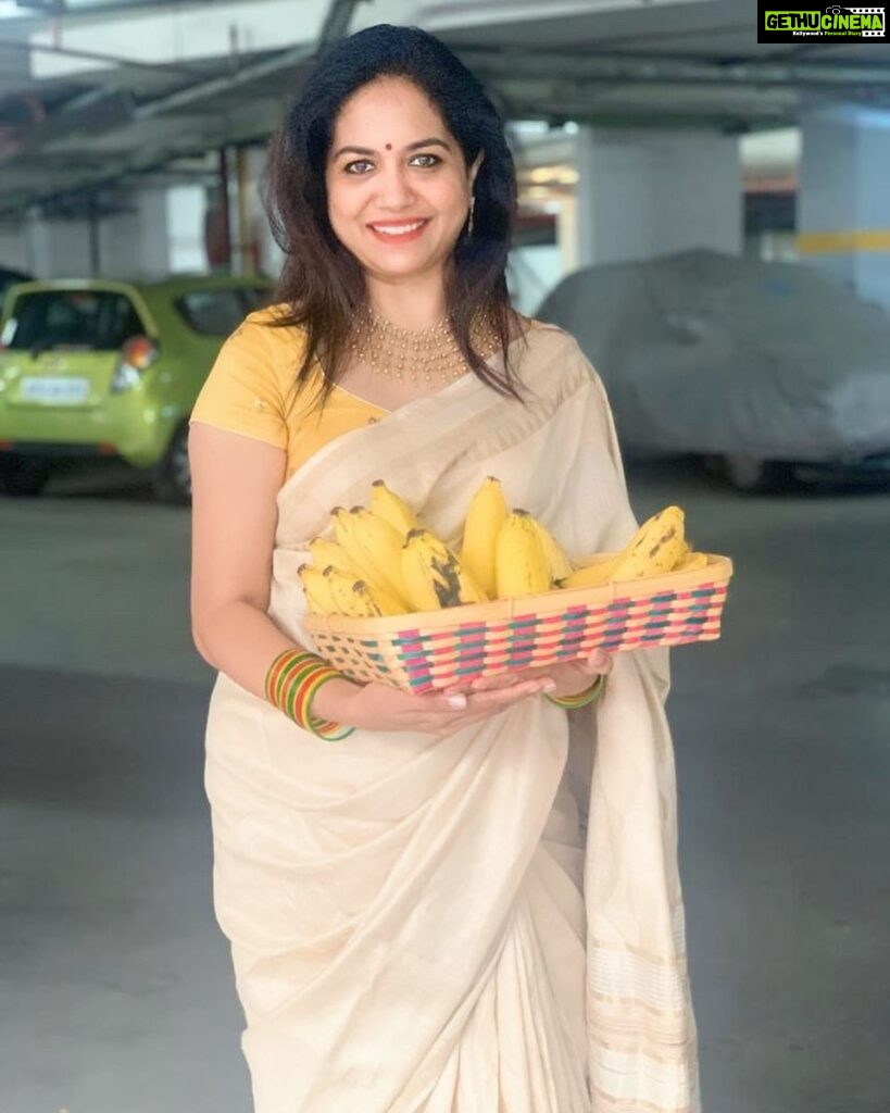 Singer Sunitha Upadrashta HD Photos and Wallpapers January 2022 - Gethu ...