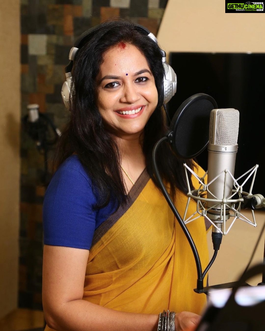 Singer Sunitha Upadrashta HD Photos and Wallpapers November 2021 ...