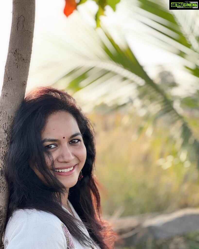 Singer Sunitha Upadrashta HD Instagram Photos and Wallpapers August ...