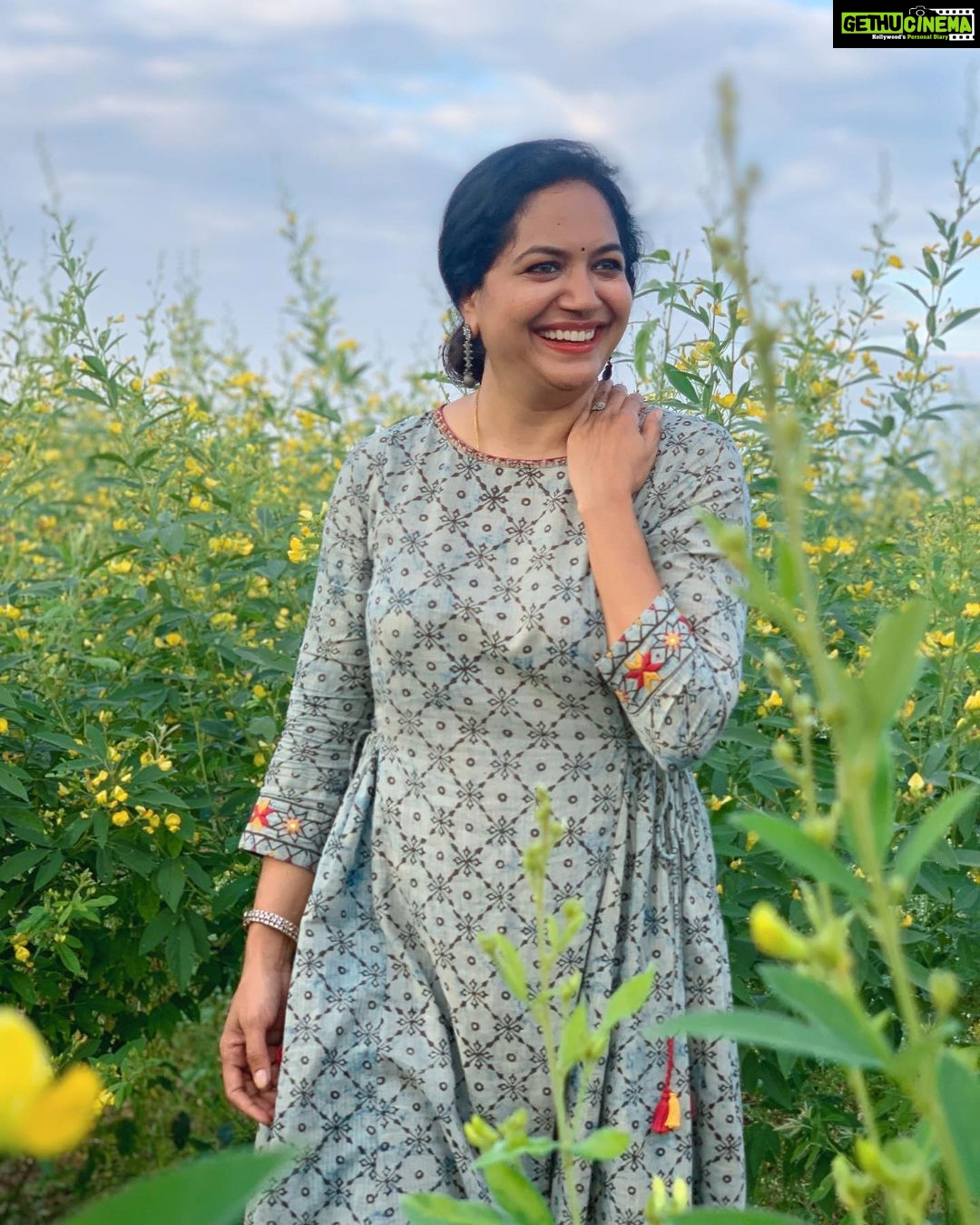 Singer Sunitha Upadrashta HD Photos and Wallpapers November 2021 ...