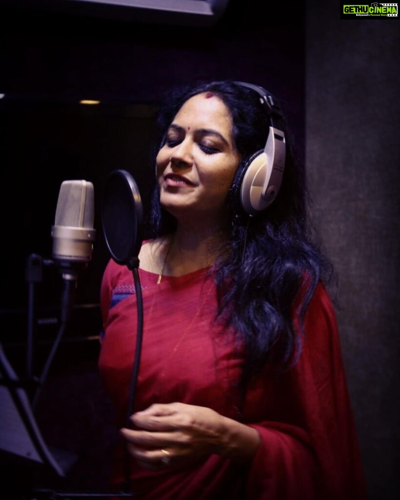 Sunitha Upadrashta Instagram - A little about my journey with SPB garu!! A true Legend🙏🏻 - Gethu ...