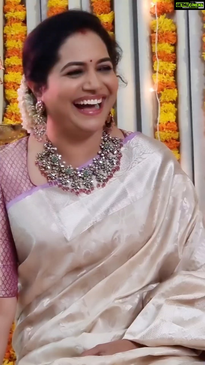 Singer Sunitha Upadrashta HD Instagram Photos and Wallpapers December ...