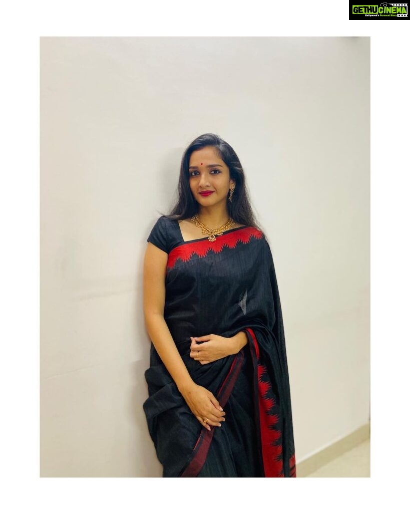 Surabhi Santosh Instagram – Don’t mind me sitting here and showing off ...