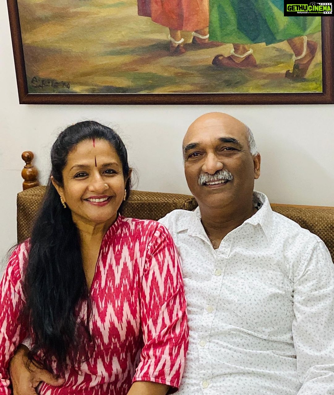 Surabhi Santosh Instagram – Home quarantined with this happy couple, so decided on an impromptu ...