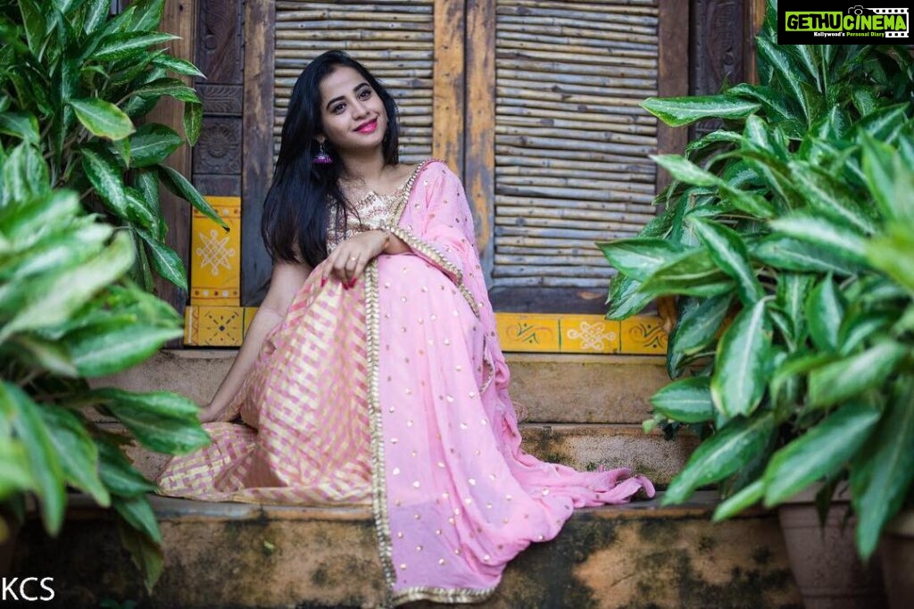 Swathi Deekshith Instagram - Me in @sylee.ethnic 😍🤗. p.c- @kcs.art ...