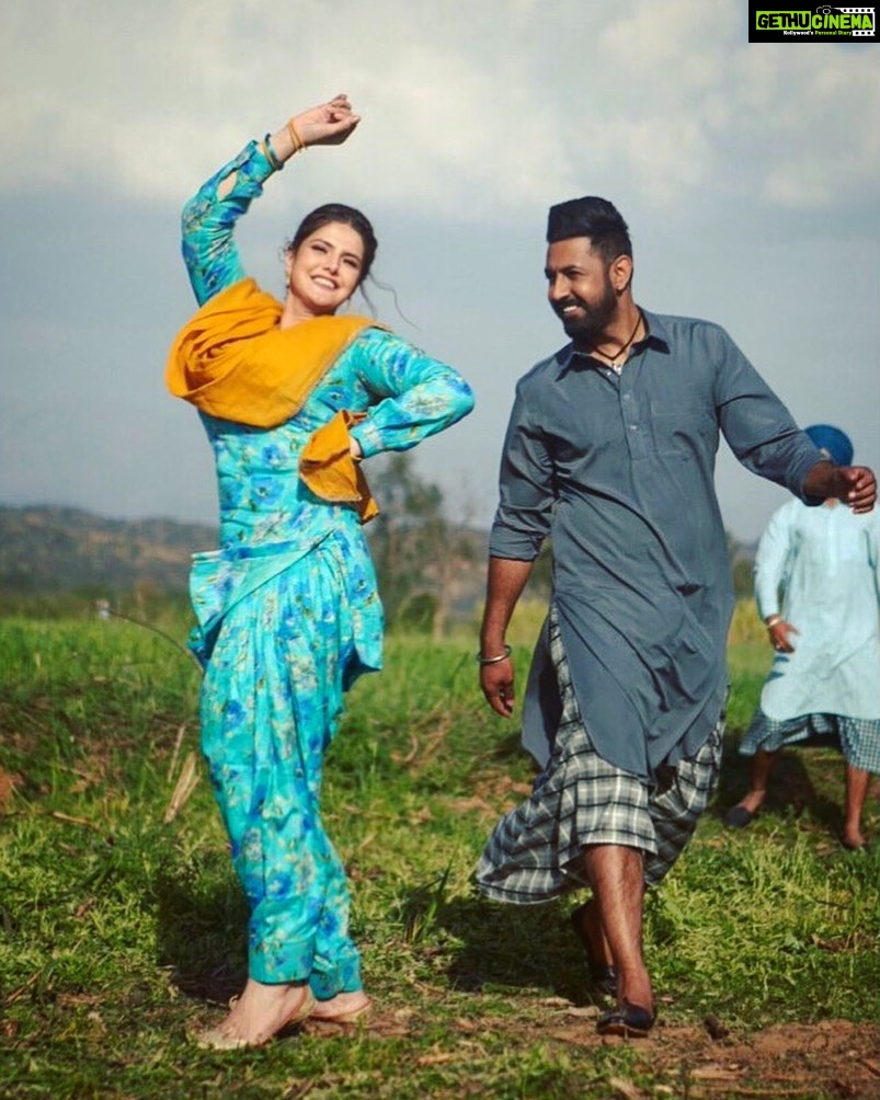 Zareen Khan Instagram – Desi Jatt Paa du ga Khilare Baliyae 👌 #Daaka ...