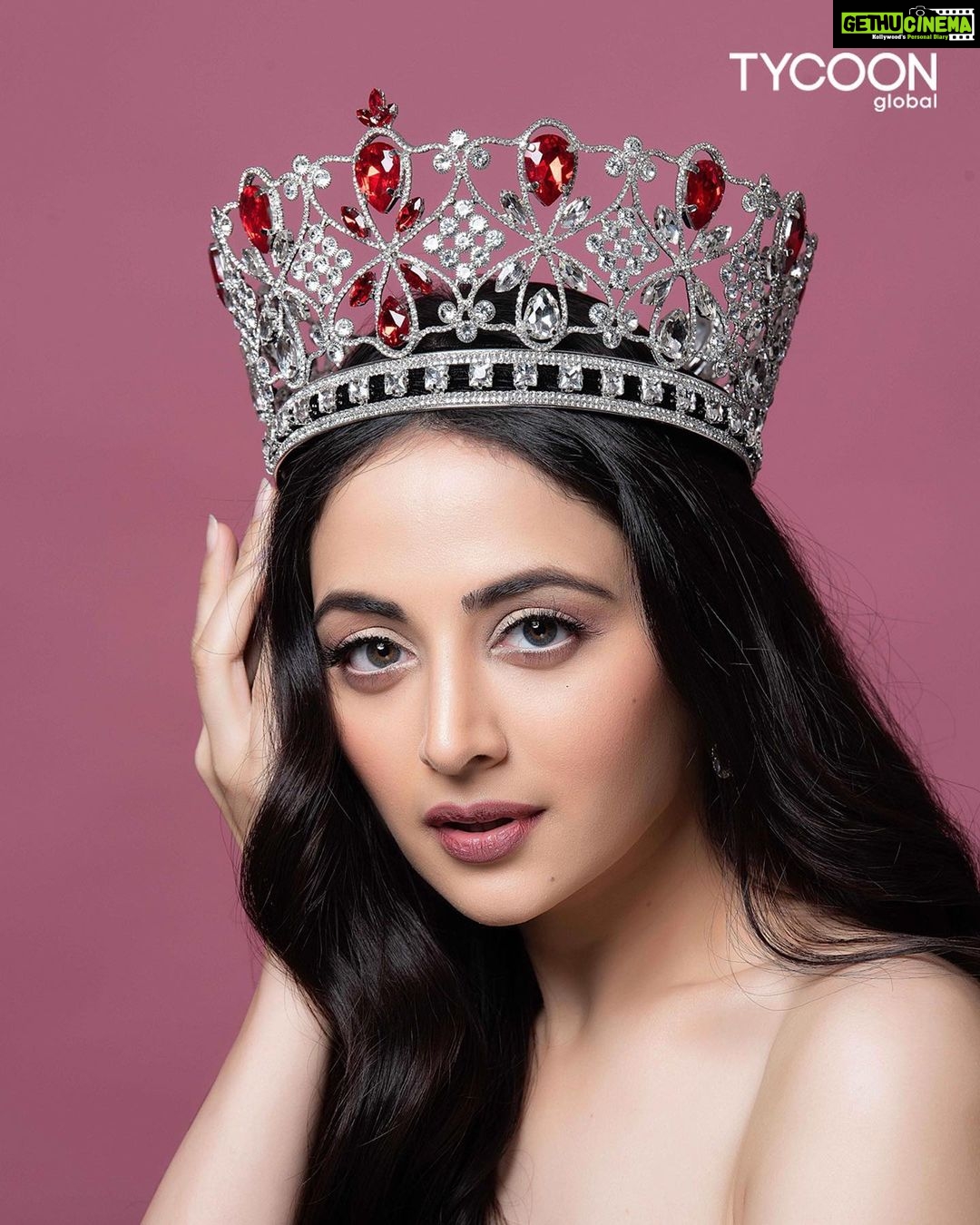 Zoya Afroz Instagram – Tycoon Global Magazine presents The Reigning ...