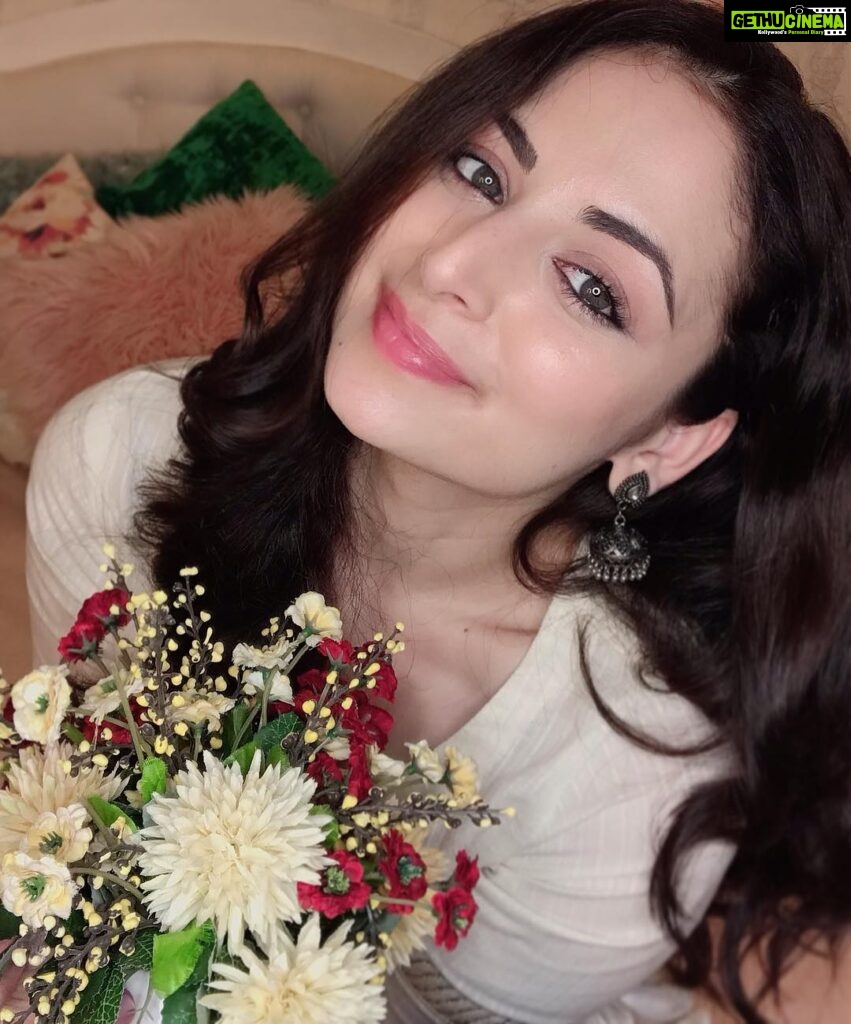 Zoya Afroz Instagram – Mood 😋 | Gethu Cinema