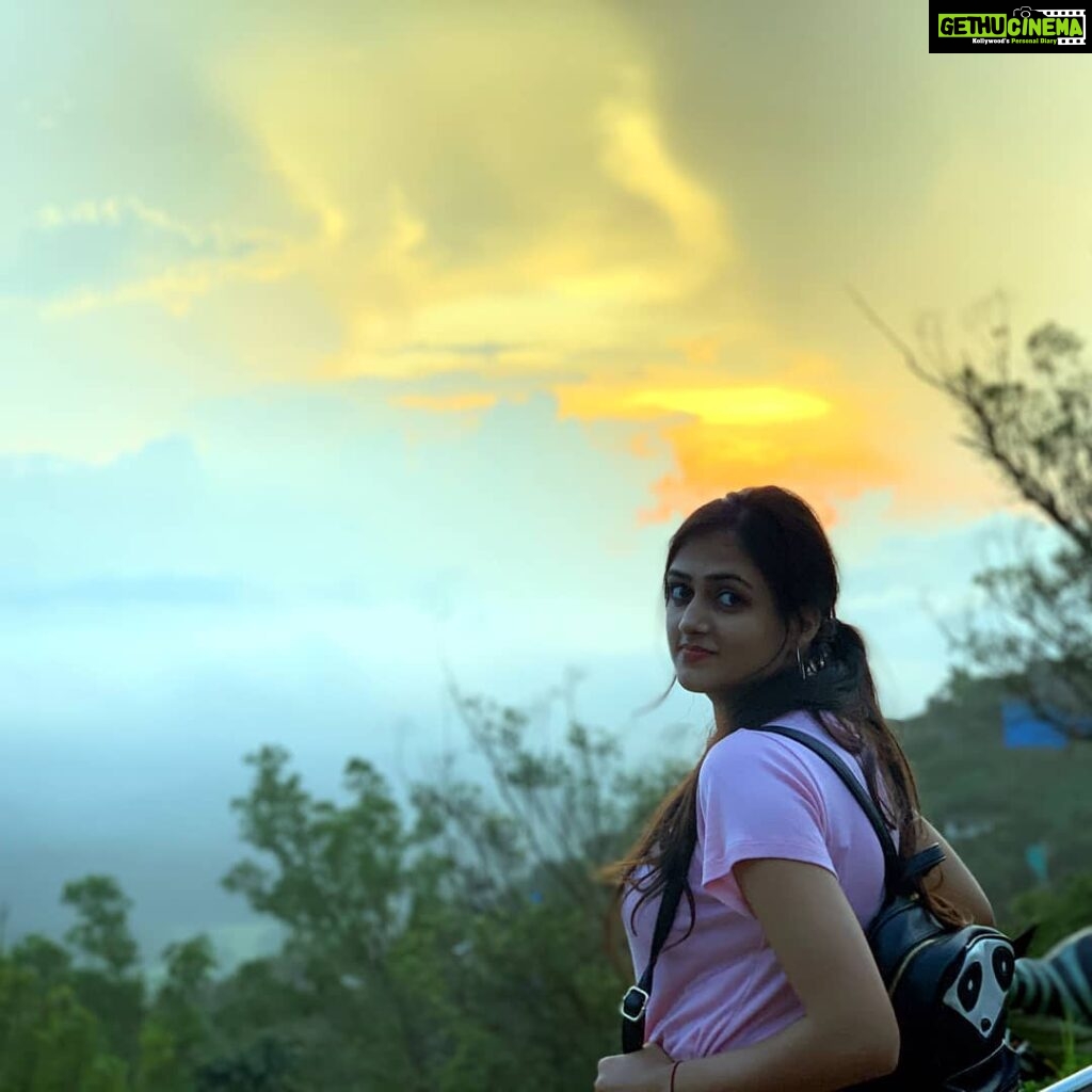 Singer Harika Narayan HD Photos and Wallpapers June 2021 | Gethu Cinema