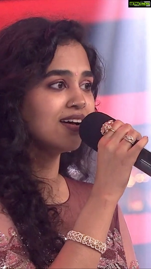 Singer Manisha Eerabathini HD Instagram Photos and Wallpapers November ...