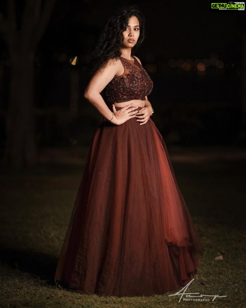 Singer Manisha Eerabathini HD Instagram Photos and Wallpapers February ...