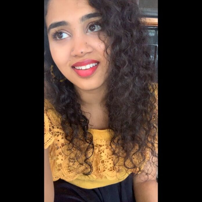 Singer Manisha Eerabathini HD Instagram Photos and Wallpapers August ...