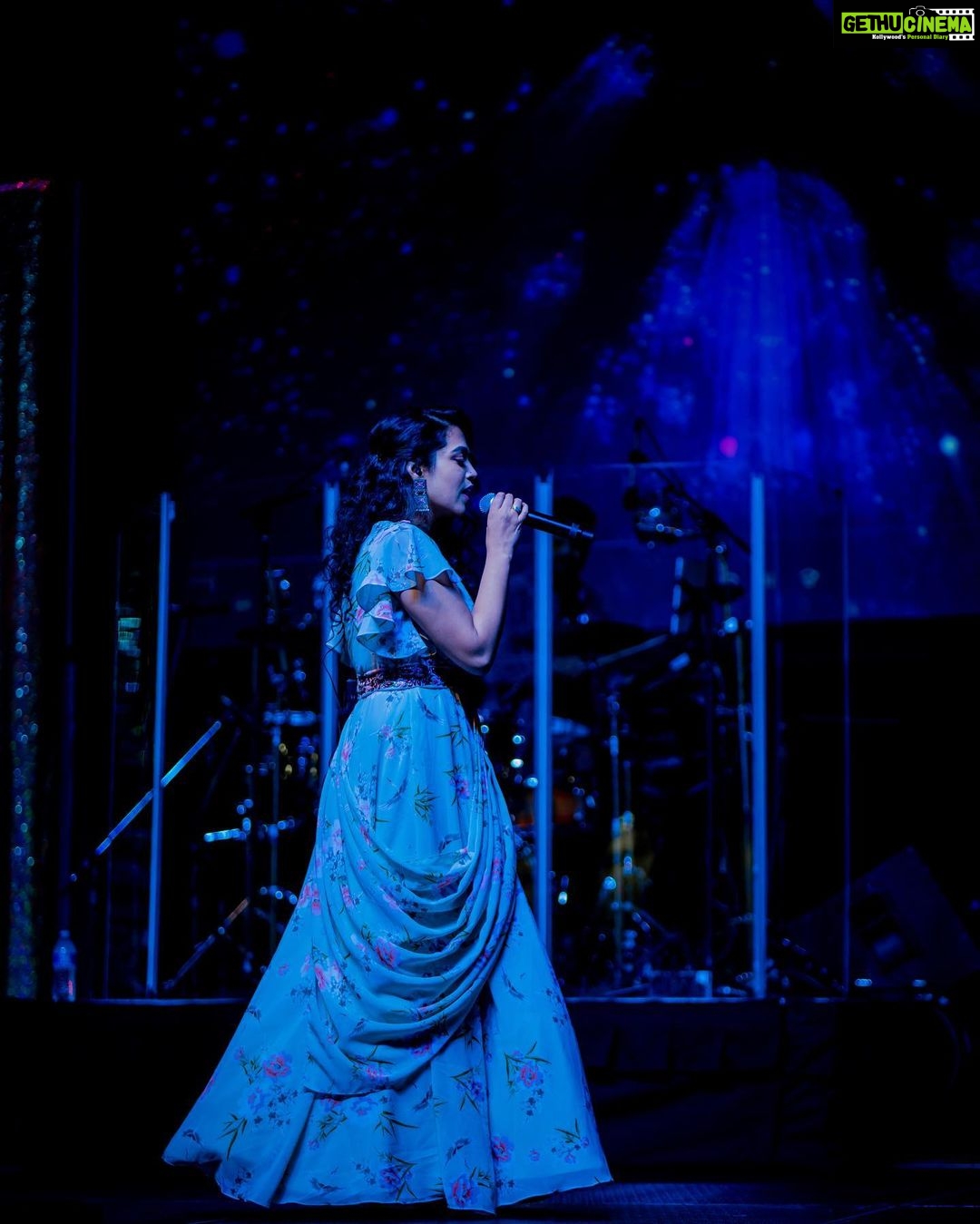 Singer Manisha Eerabathini HD Instagram Photos and Wallpapers August ...