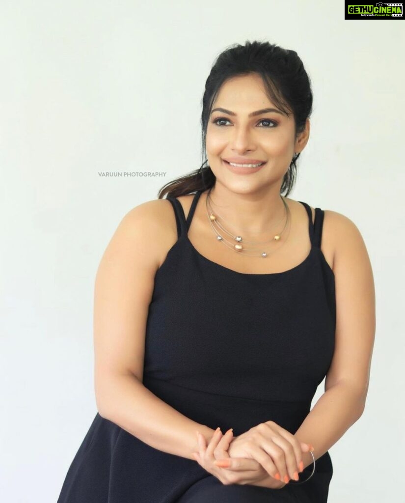 Actress Rethika Srinivas HD Instagram Photos and Wallpapers April 2022 ...