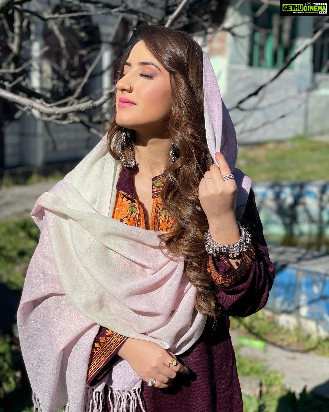Actress Aalisha Panwar HD Instagram Photos and Wallpapers August 2022 ...