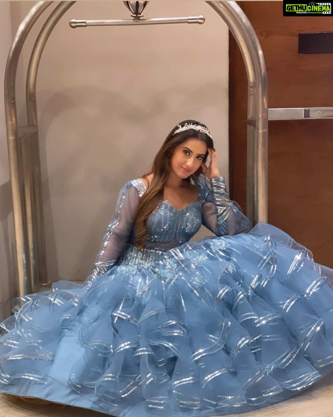 Actress Aalisha Panwar HD Photos and Wallpapers April 2022 - Gethu Cinema