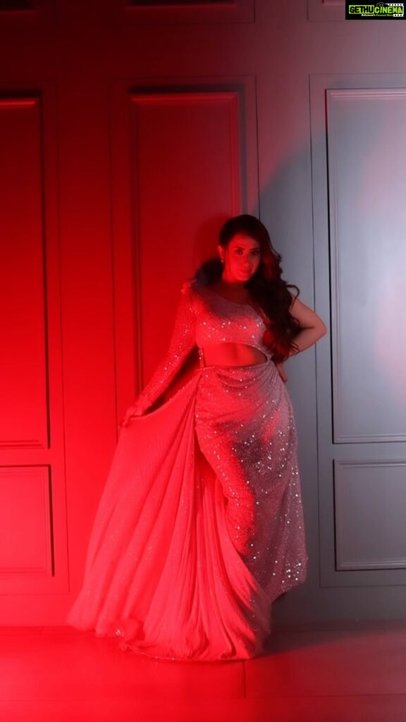 Actress Aalisha Panwar HD Instagram Photos and Wallpapers April 2023 ...