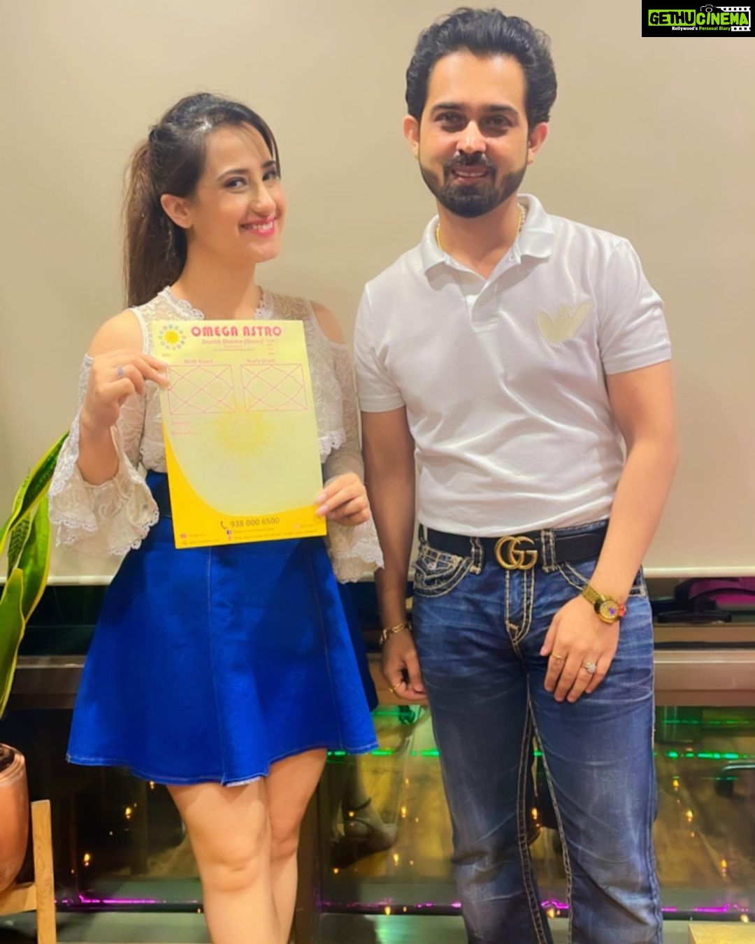 Actress Aalisha Panwar HD Instagram Photos and Wallpapers April 2023 ...