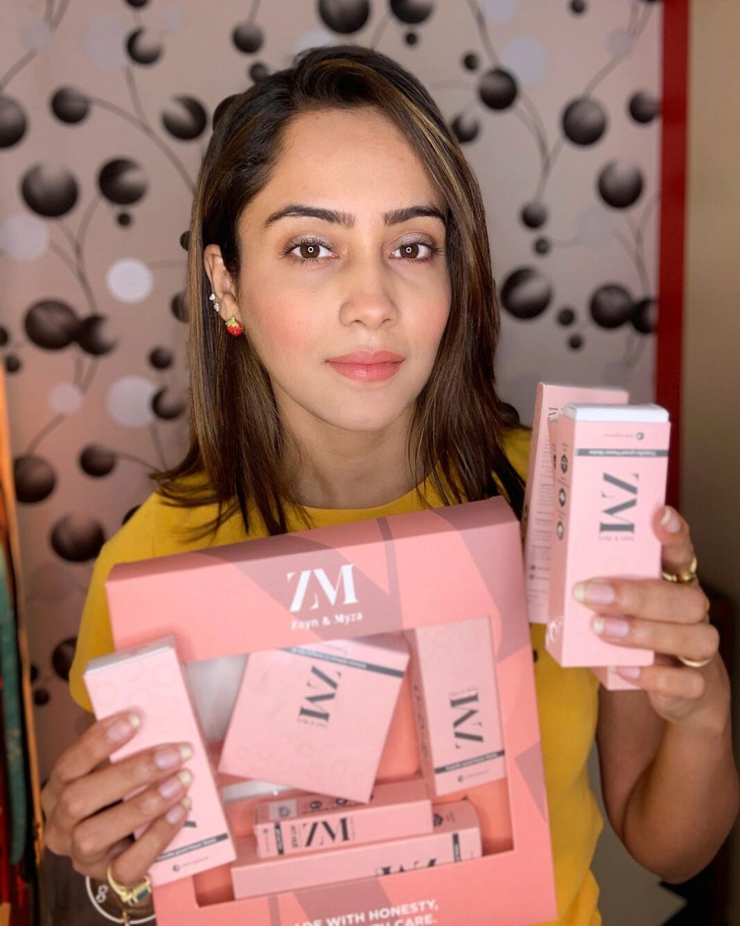 Actress Aasiya Kazi HD Photos and Wallpapers May 2021 | Gethu Cinema