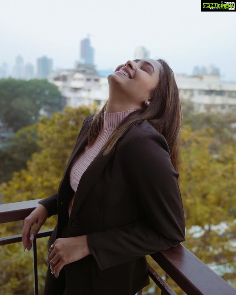 Actress Aasiya Kazi HD Instagram Photos and Wallpapers April 2022 ...