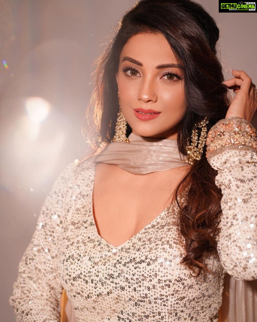 Actress Adaa Khan HD Instagram Photos and Wallpapers April 2023 | Gethu ...