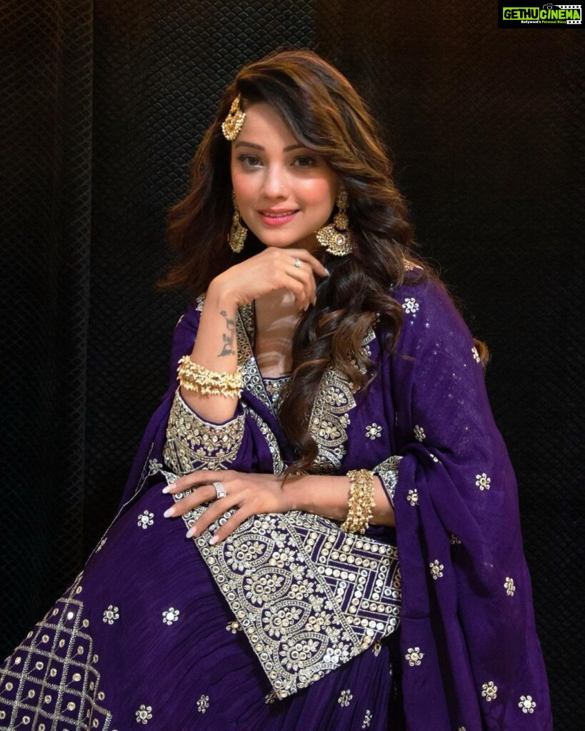 Actress Adaa Khan HD Instagram Photos and Wallpapers May 2022 | Gethu ...