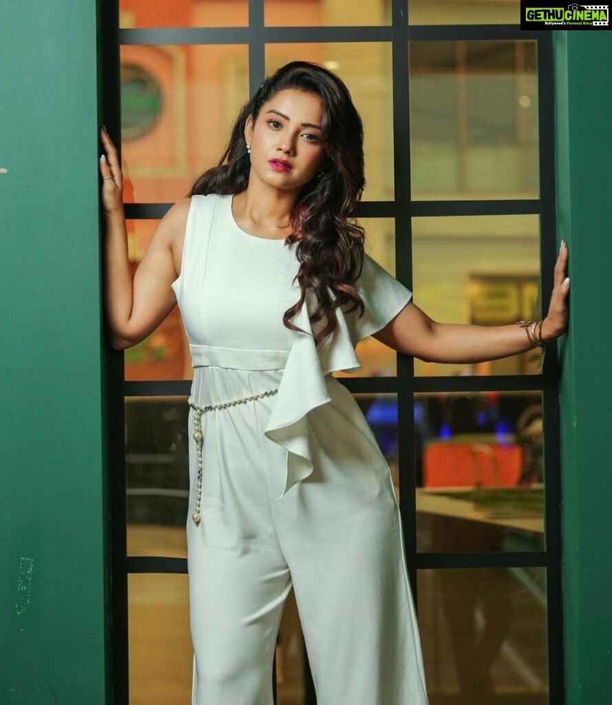 Actress Adaa Khan HD Instagram Photos and Wallpapers May 2022 | Gethu ...