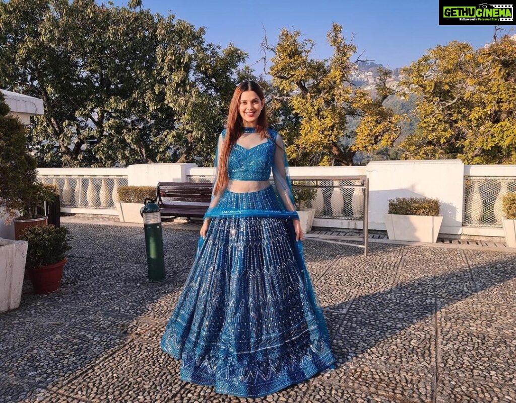 Actress Alice Kaushik HD Photos and Wallpapers December 2021 - Gethu Cinema