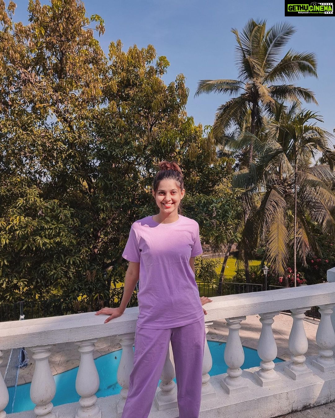 Actress Alice Kaushik HD Instagram Photos and Wallpapers December 2021 ...